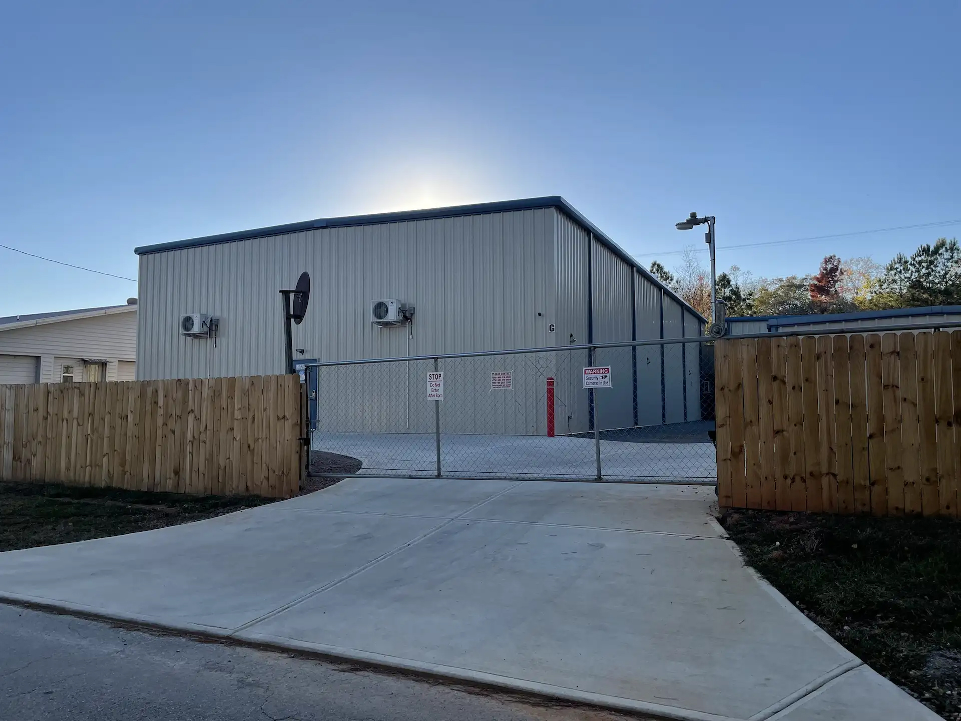 J&J Mini Warehouses